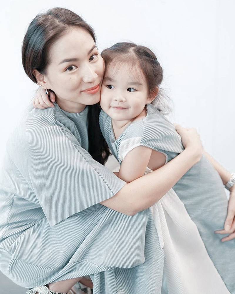 ต่าย ชุติมา ย้อนรูปก่อนคลอด น้องพิพิม มีแรงแต่งหน้าแม้คลอดธรรมชาติ แม่ ...